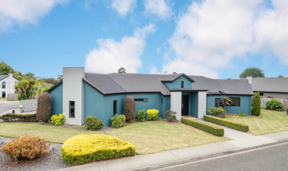 2 Garin Grove, Richmond — Summit Real Estate