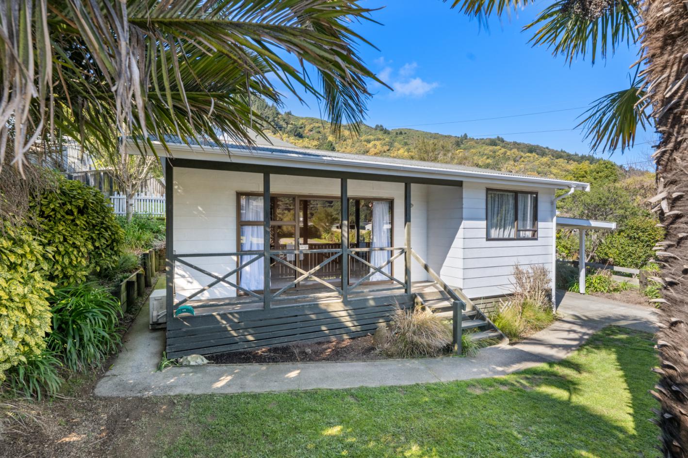 144a Waikawa Road, Picton — Summit Real Estate