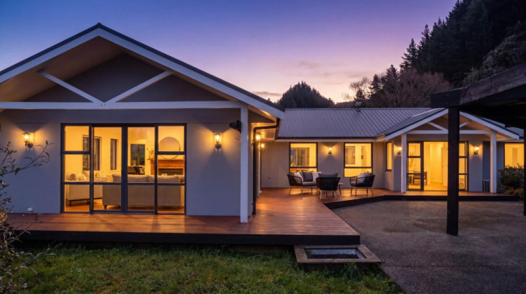 794 Hira Road, Hira — Summit Real Estate